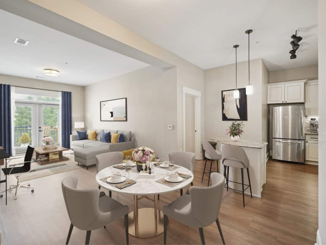 Studio, 1, 2 & 3-Bedroom Apartments in Cary | Bradford Cary